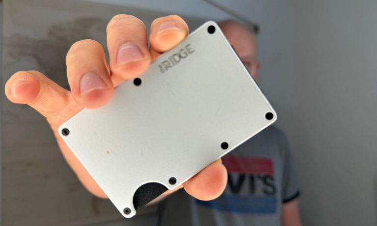 Ridge Wallet Review (12 Months of Daily Use): I've ACTUALLY Used It ...