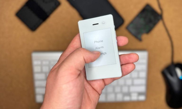 The Light Phone 2 Almost Changed MY Life When I Reviewed it! - Gear43