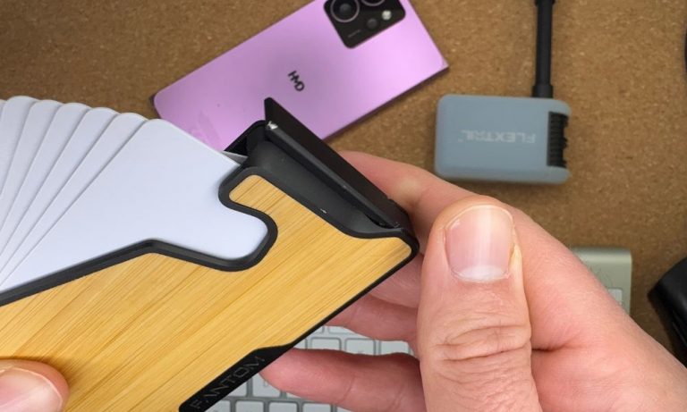 The Fantom M Bamboo Slim is MY FAVORITE MagSafe wallet! - Gear43