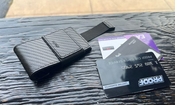 The Proof Wallet Carbon Fiber is Fantastic, but has its DRAWBACKS! - Gear43