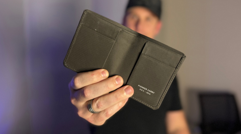 The Proof Wallet Carbon Fiber is Fantastic, but has its DRAWBACKS! - Gear43